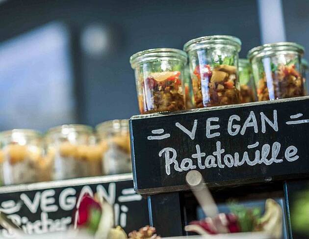 Tips for Easy Vegan Travel in France - World Vegan Travel